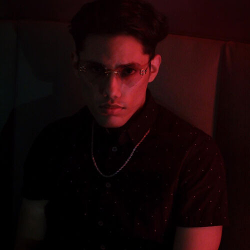 Chelo: álbumes, canciones y conciertos | Deezer